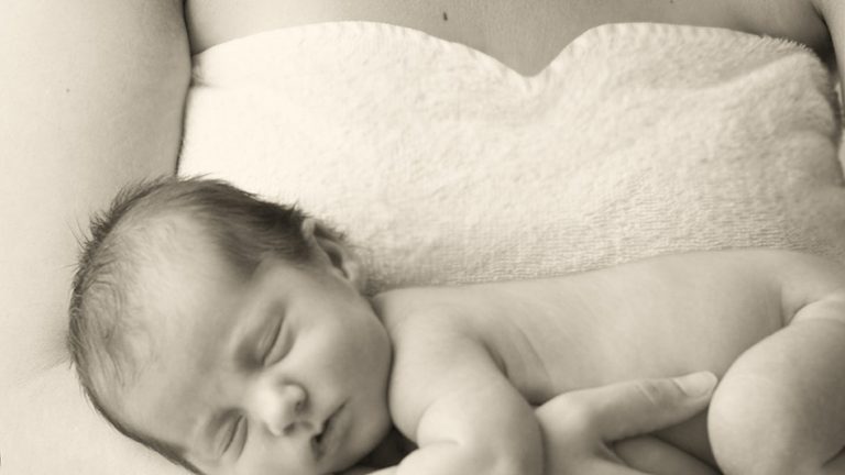 Postnatal Massage Service in Singapore | OMG Yoga